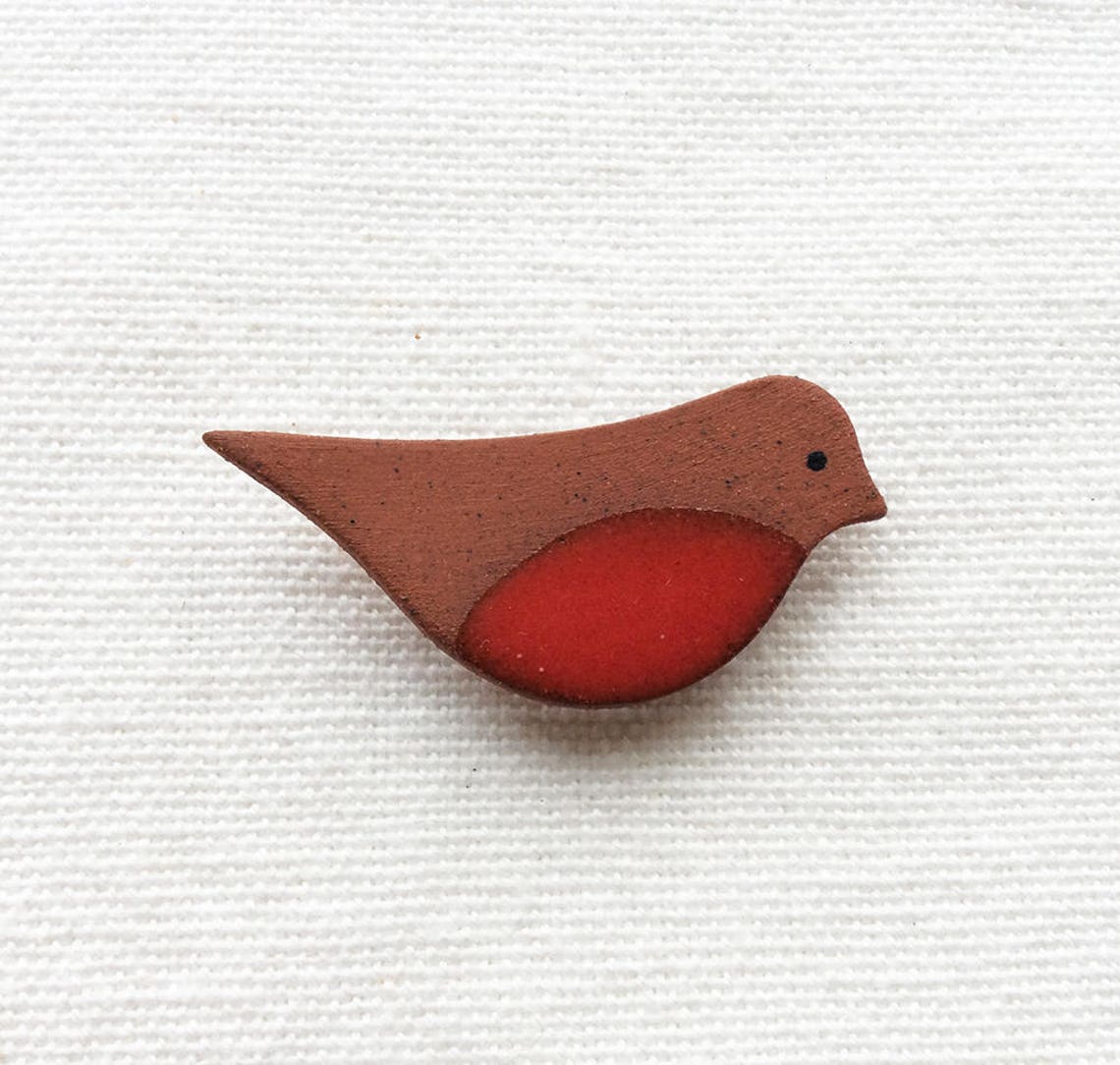 Handmade Ceramic Robin Brooch. Hand Painted in Cornwall U.K. - Etsy UK