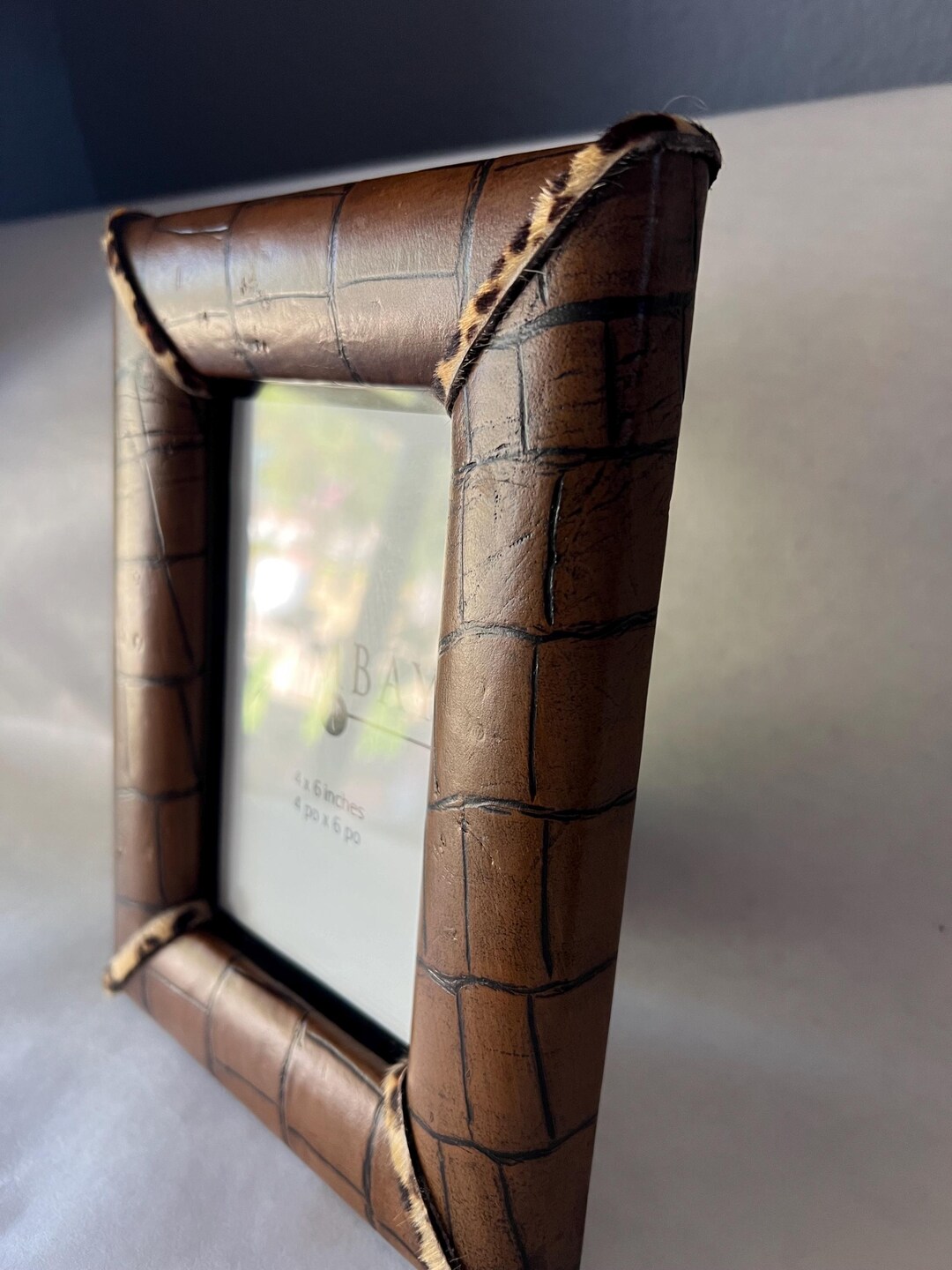 Vintage Bombay, Leather Picture Frame. 8.5x6.5 Inches Opening is 4x6 ...