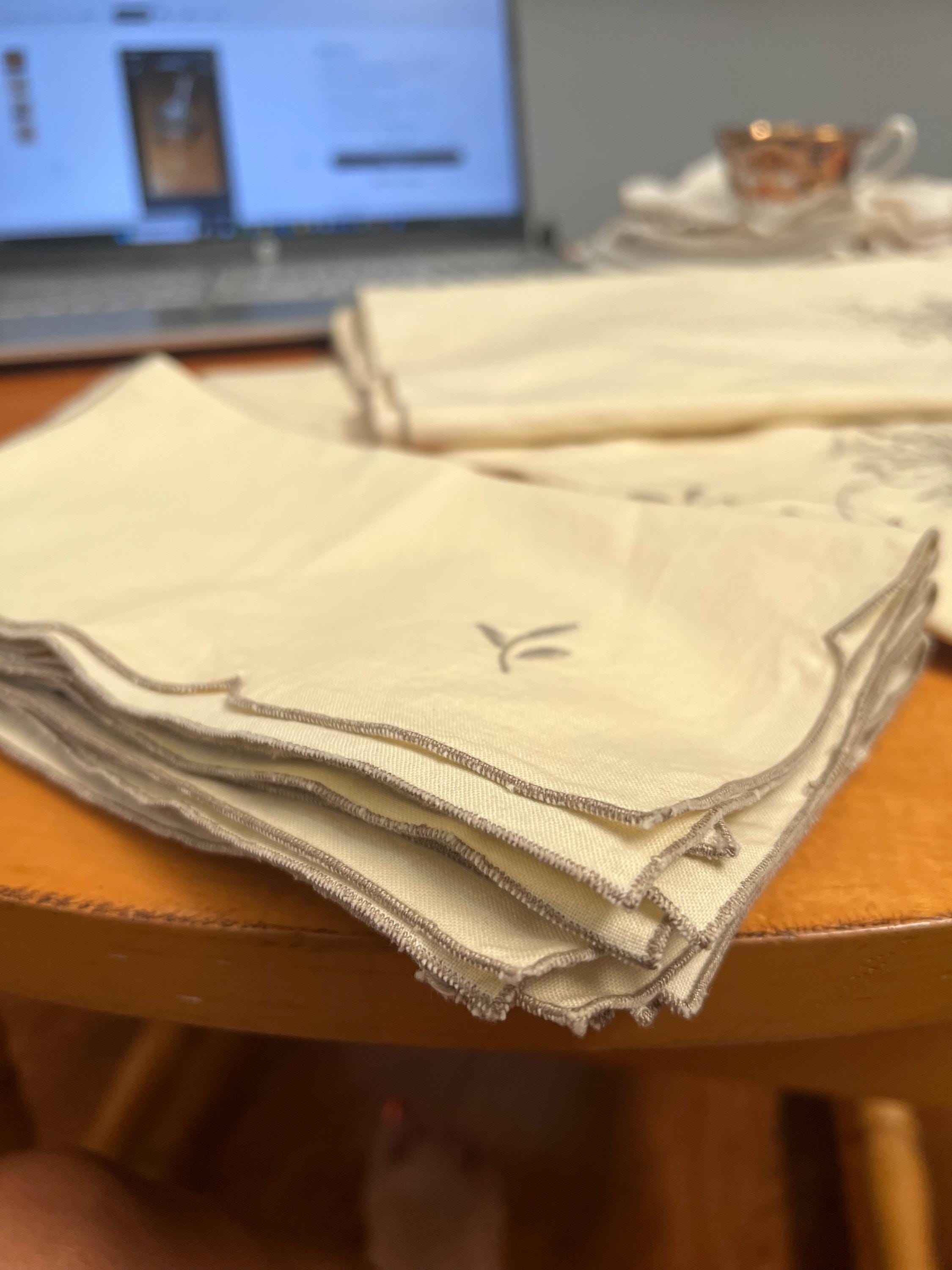 Vintage Table Clothes Napkins. Beige and Gray, Leaf Embroidered. 100 % ...
