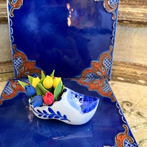 Vintage Dutch Ceramic Shoe With Tulips. Holland Souvenir. 3x1.5 Inches ...