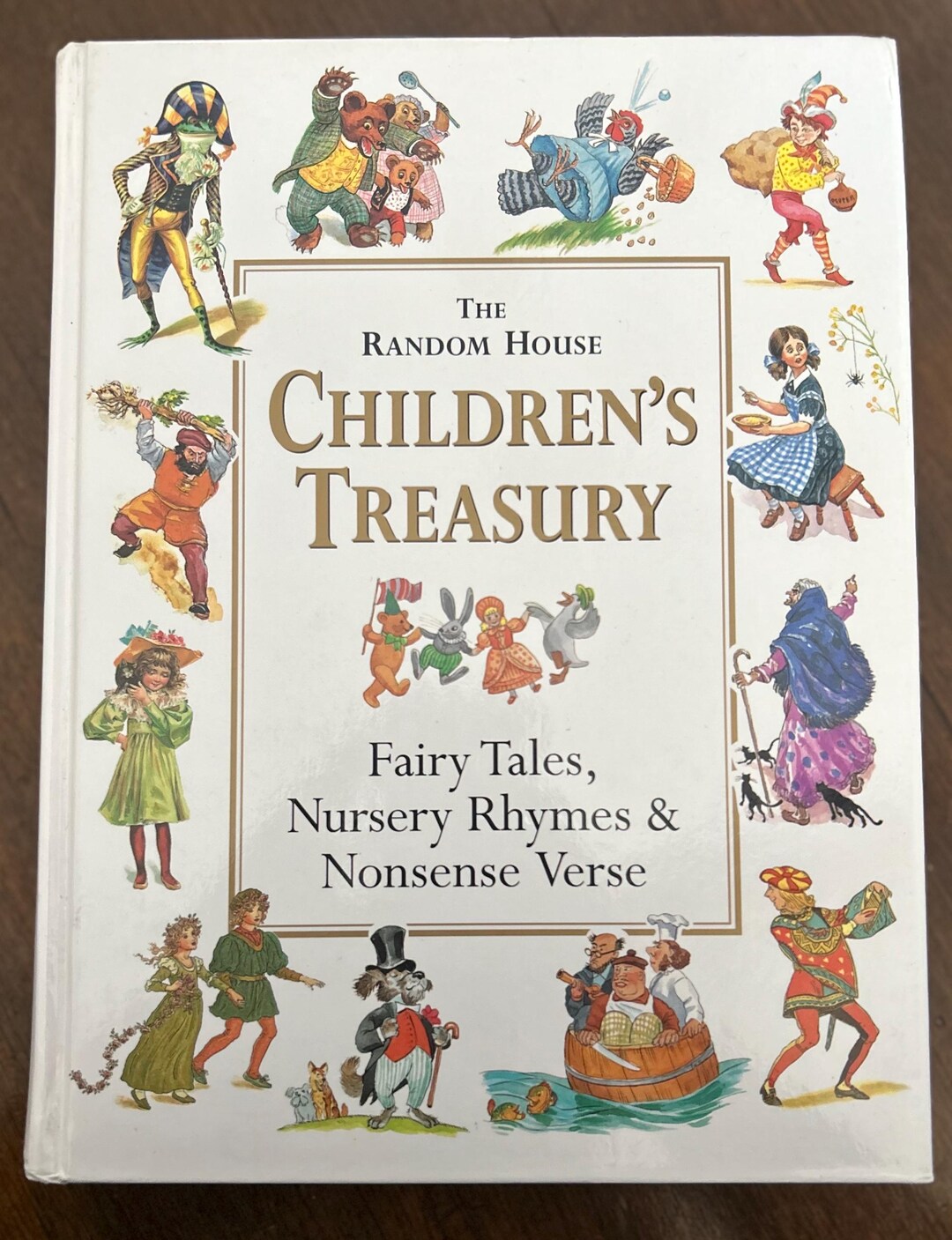 Children's Book "the Classic Treasury of Nursery Rhymes" the Mother ...