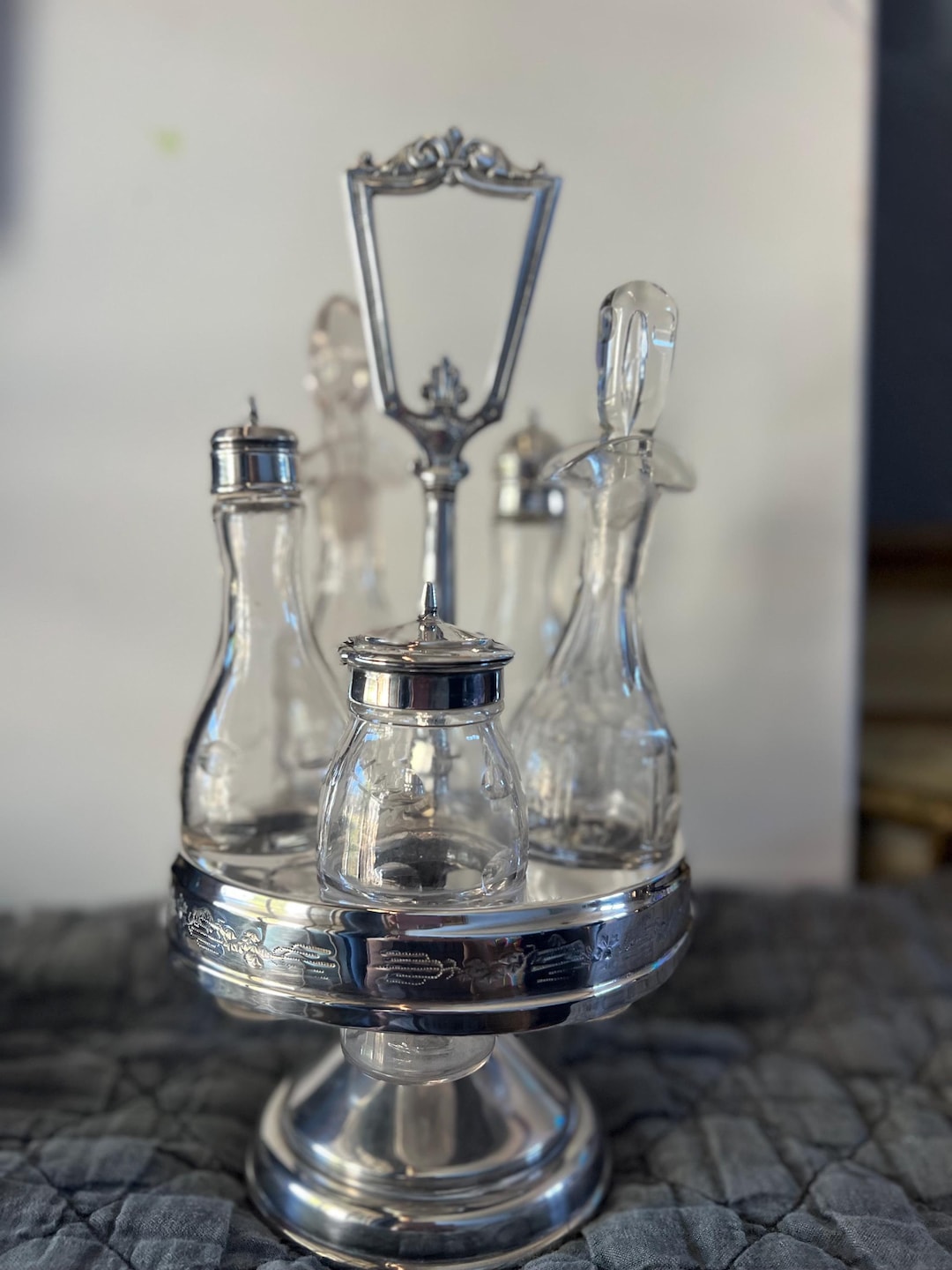 Wilcox Silverplate Co Quadruple Cruet Caddy With 5 Original Etched ...