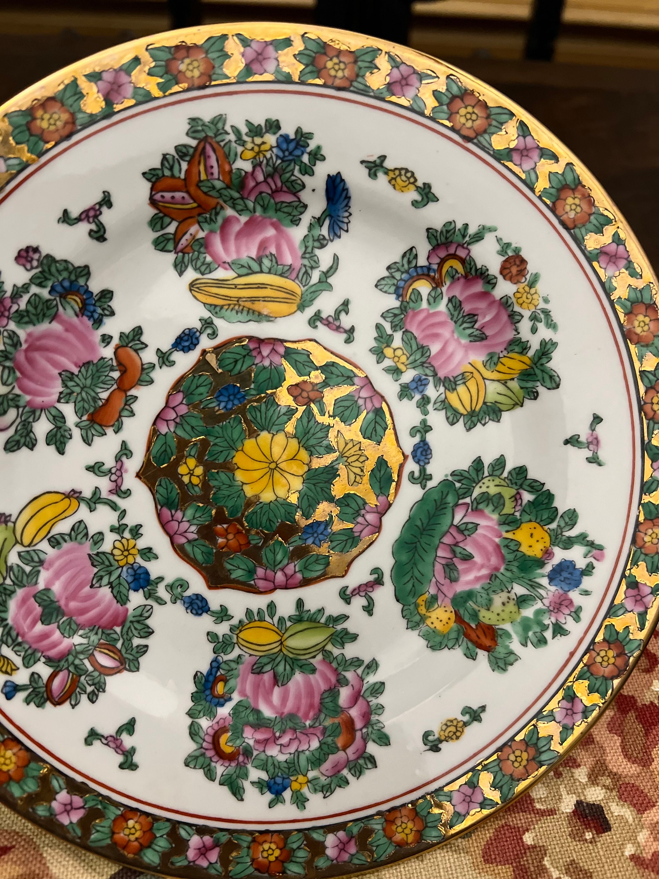 Exquisite Chinese Decorative Plate. Beautiful Designs of Flowers With ...