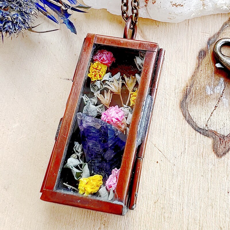 Shadow Box Necklace - Etsy
