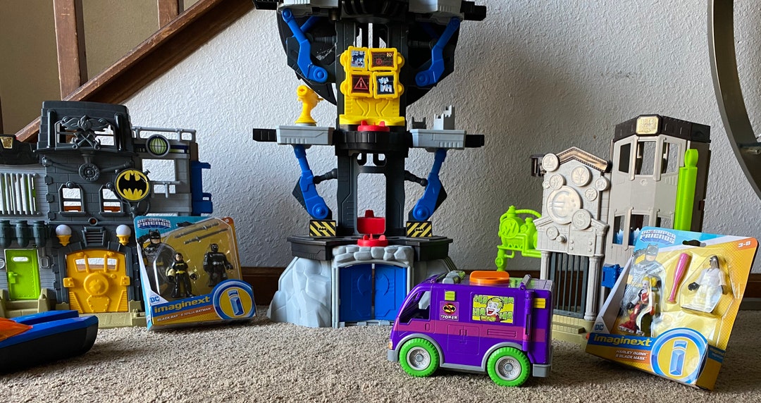 Imaginext Batcave Play Set Gotham City Batman Harley Quinn Two Face ...