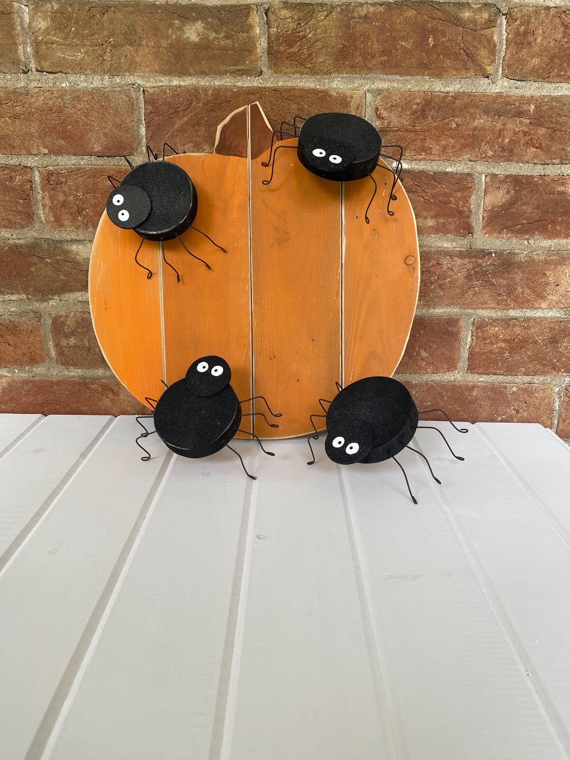 Handmade Wooden Spider Decoration: Spooky Halloween Decor - Etsy