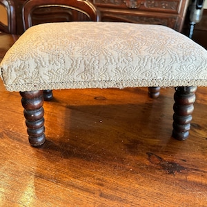 Antique Spool Leg Footstool - Etsy