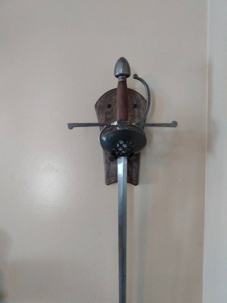 Rapier Specific Vertical Sword Display