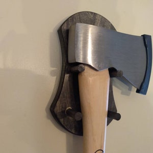 Vertical Axe Display - Etsy