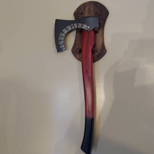 Vertical Axe Display - Etsy