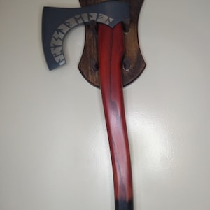 Vertical Axe Display - Etsy