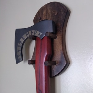 Vertical Axe Display - Etsy