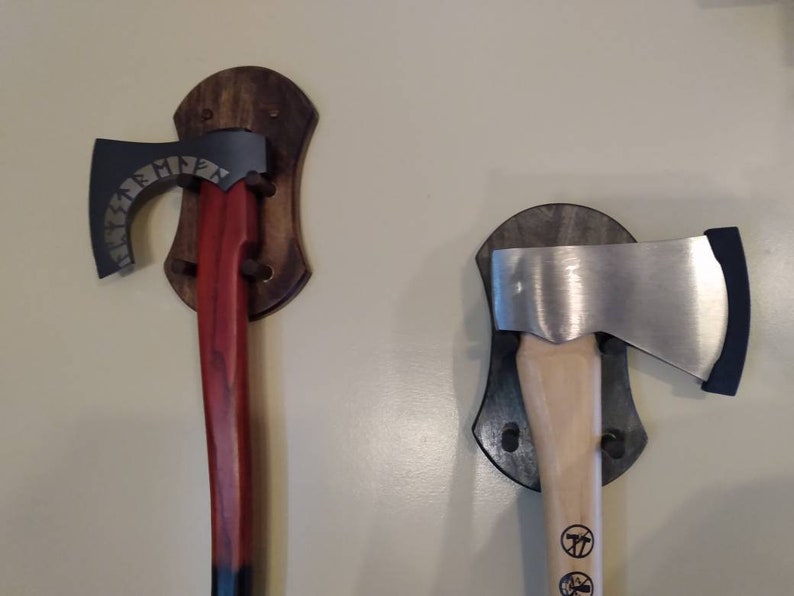 Vertical Axe Display - Etsy