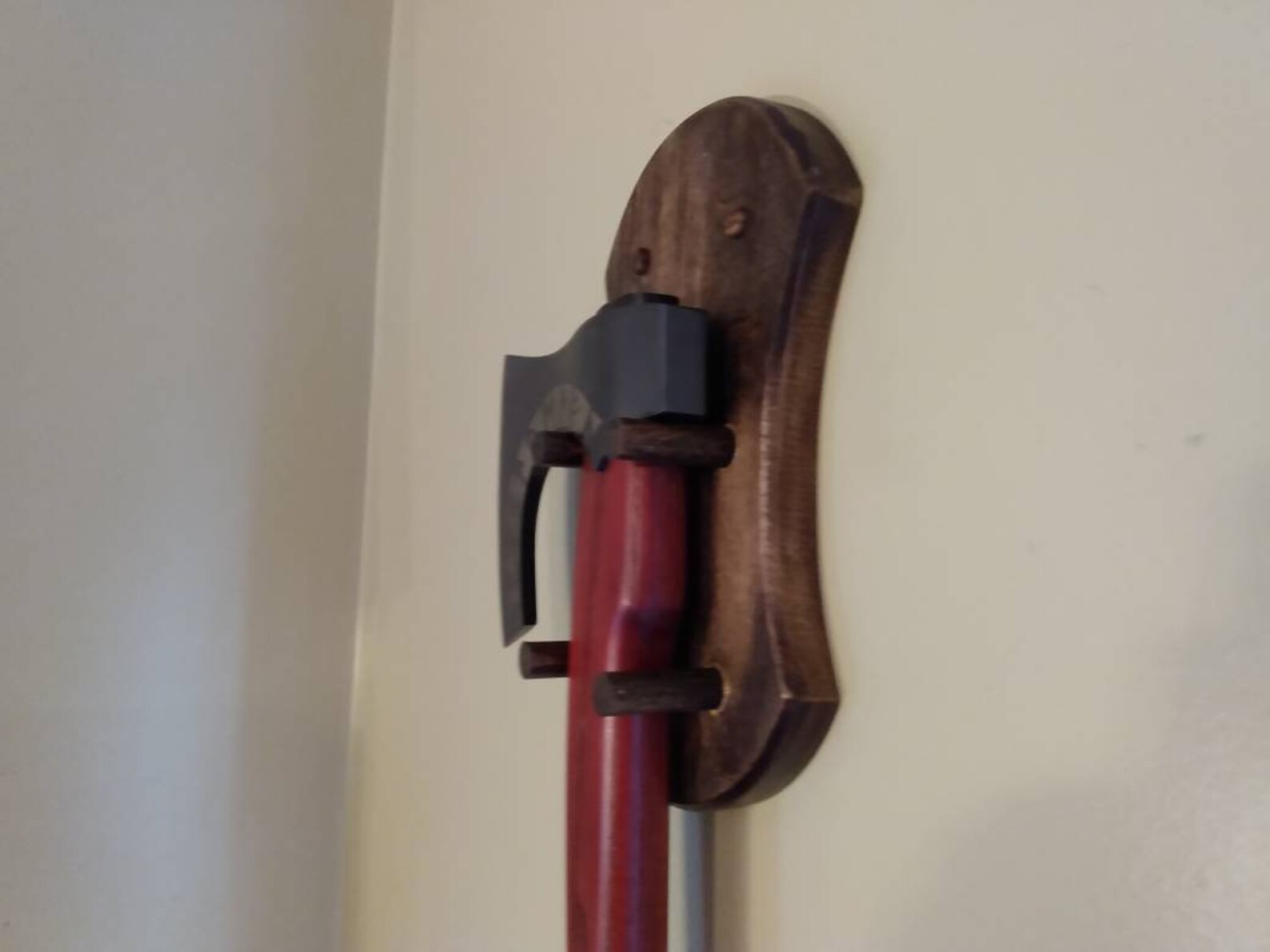 Vertical Axe Display - Etsy