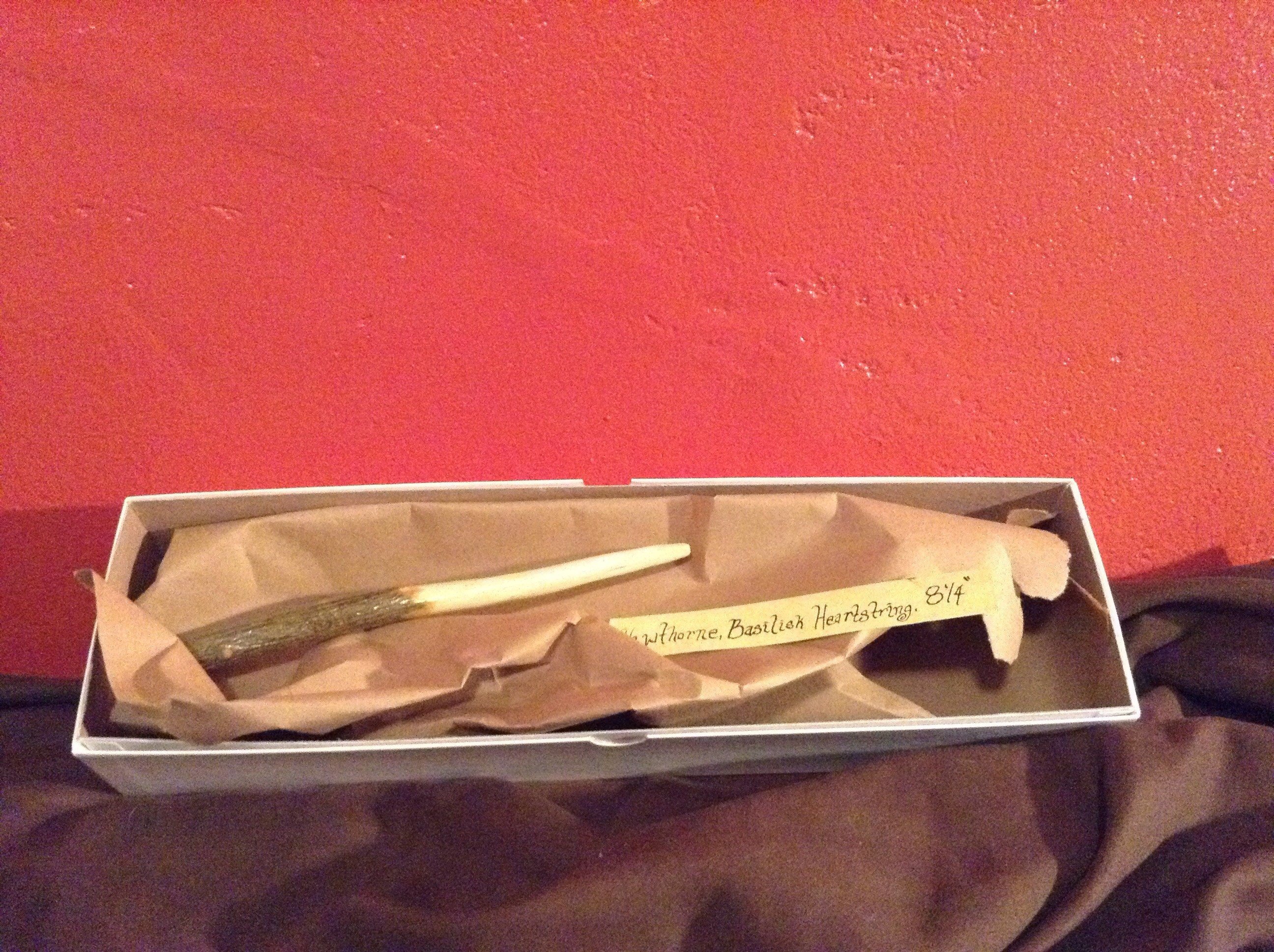 Hawthorne Basilisk Hearstring Magic Wand #297