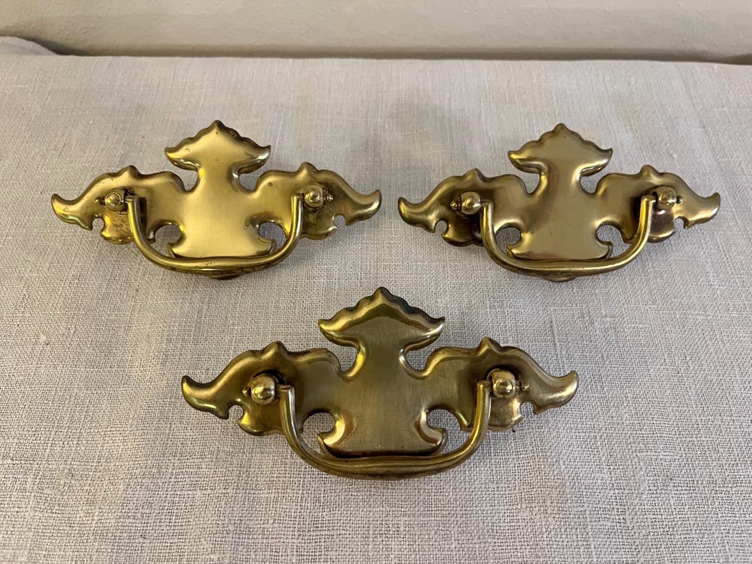 3 Vintage Brass Colonial Drawer Pulls: Classic Hardware - Etsy