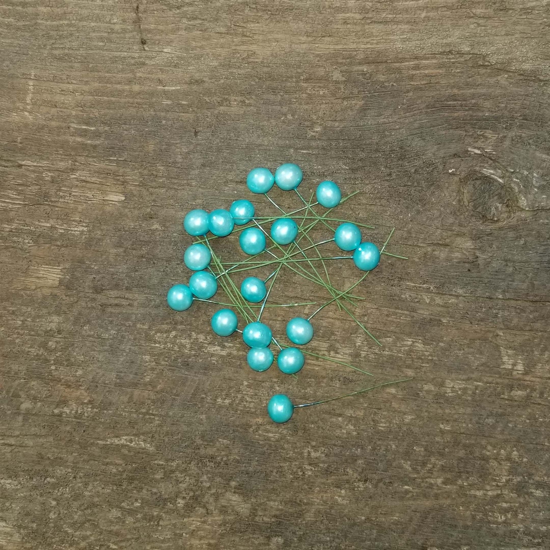 1/2 Ice Blue Berry Picks in a Package of 20 Stems Great for Weddings ...