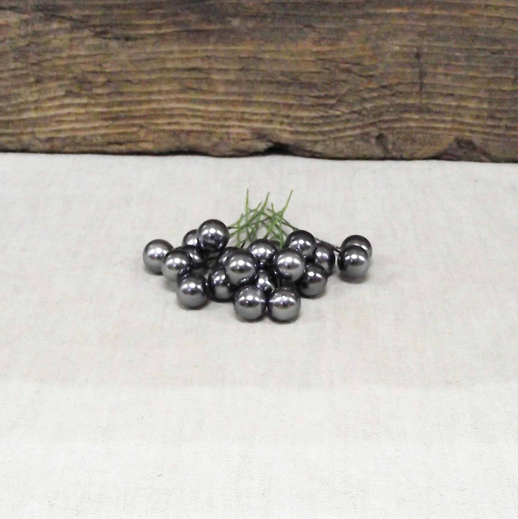 1/2 Dark Gray Berry Picks in a Package of 20 Stems - Etsy