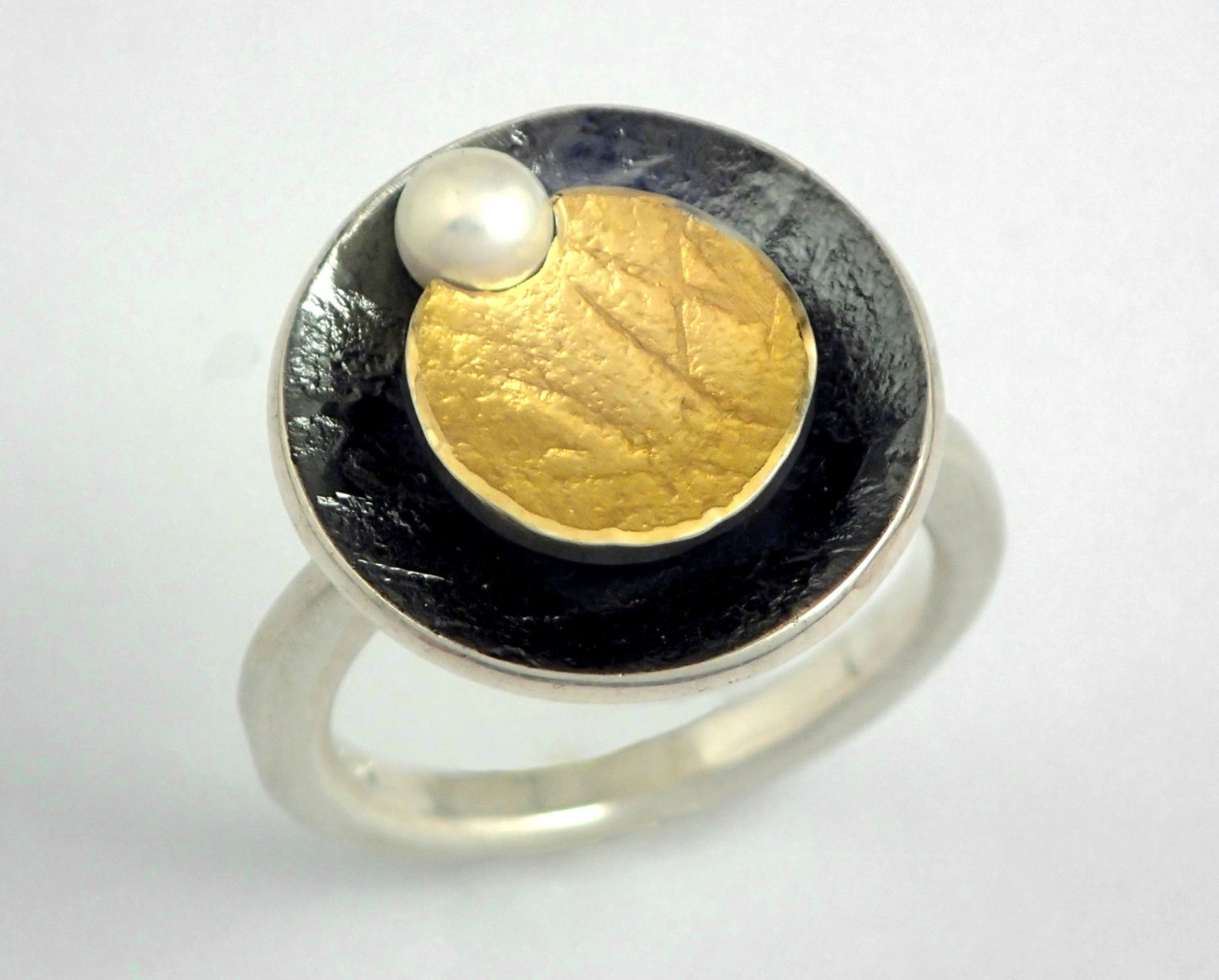 Modern Circular Gold and Oxidized Silver Ring Decorated With a - Etsy