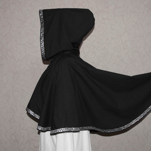 LARP Cape Renfaire Hooded Cape Black Capelet Short Cloak Fantasy Cape ...