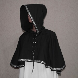 LARP Cape Renfaire Hooded Cape Black Capelet Short Cloak Fantasy Cape ...