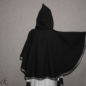 LARP Cape Renfaire Hooded Cape Black Capelet Short Cloak Fantasy Cape ...