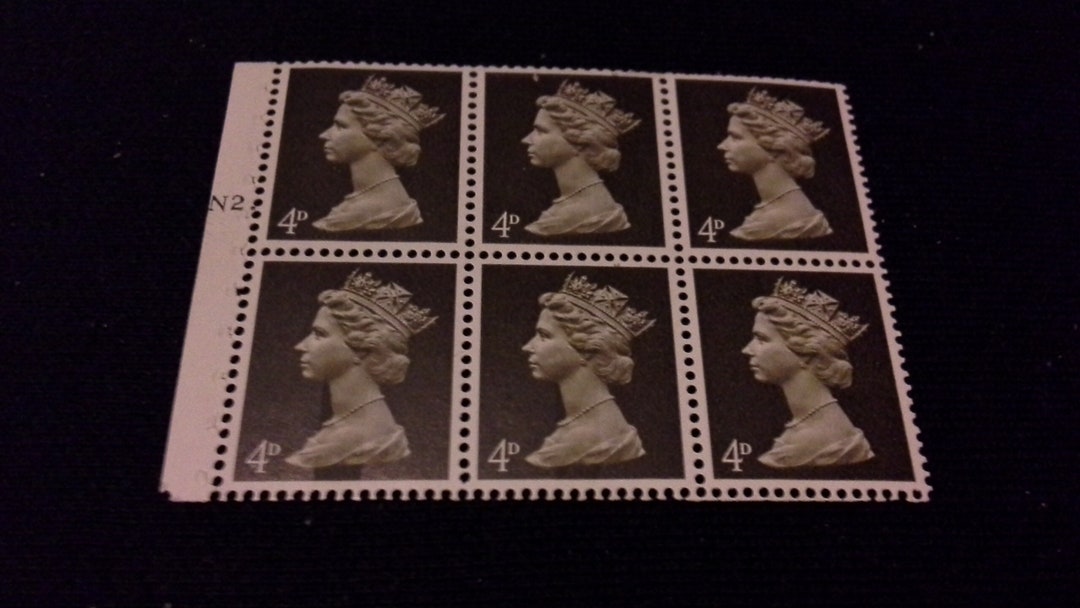 Royal Mail Postage Stamps a Block of 6 Queen Elizabeth 2 - Etsy