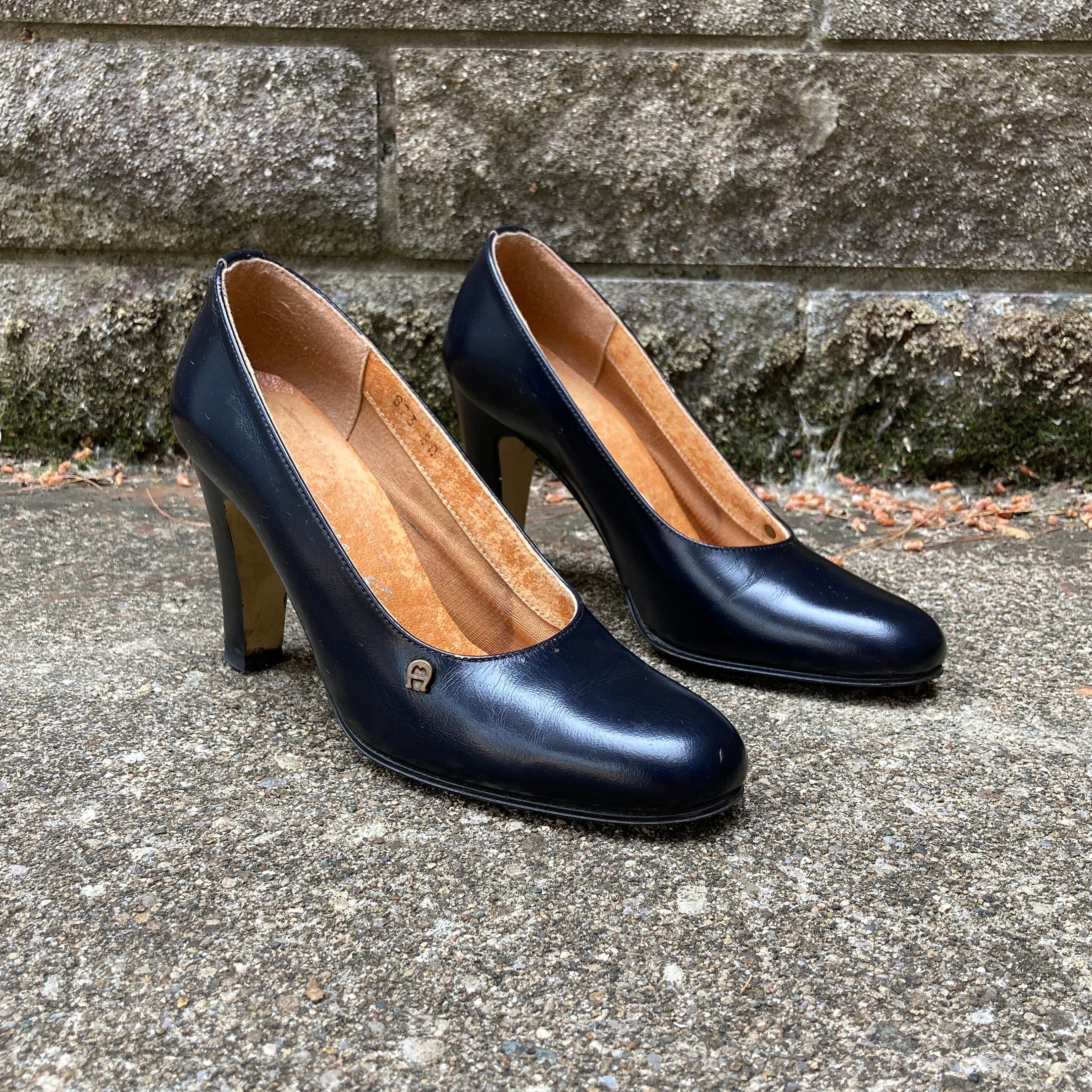 Size 5 M - 70s/80s Black Pumps With Stacked Heels by ETIENNE AIGNER - Etsy
