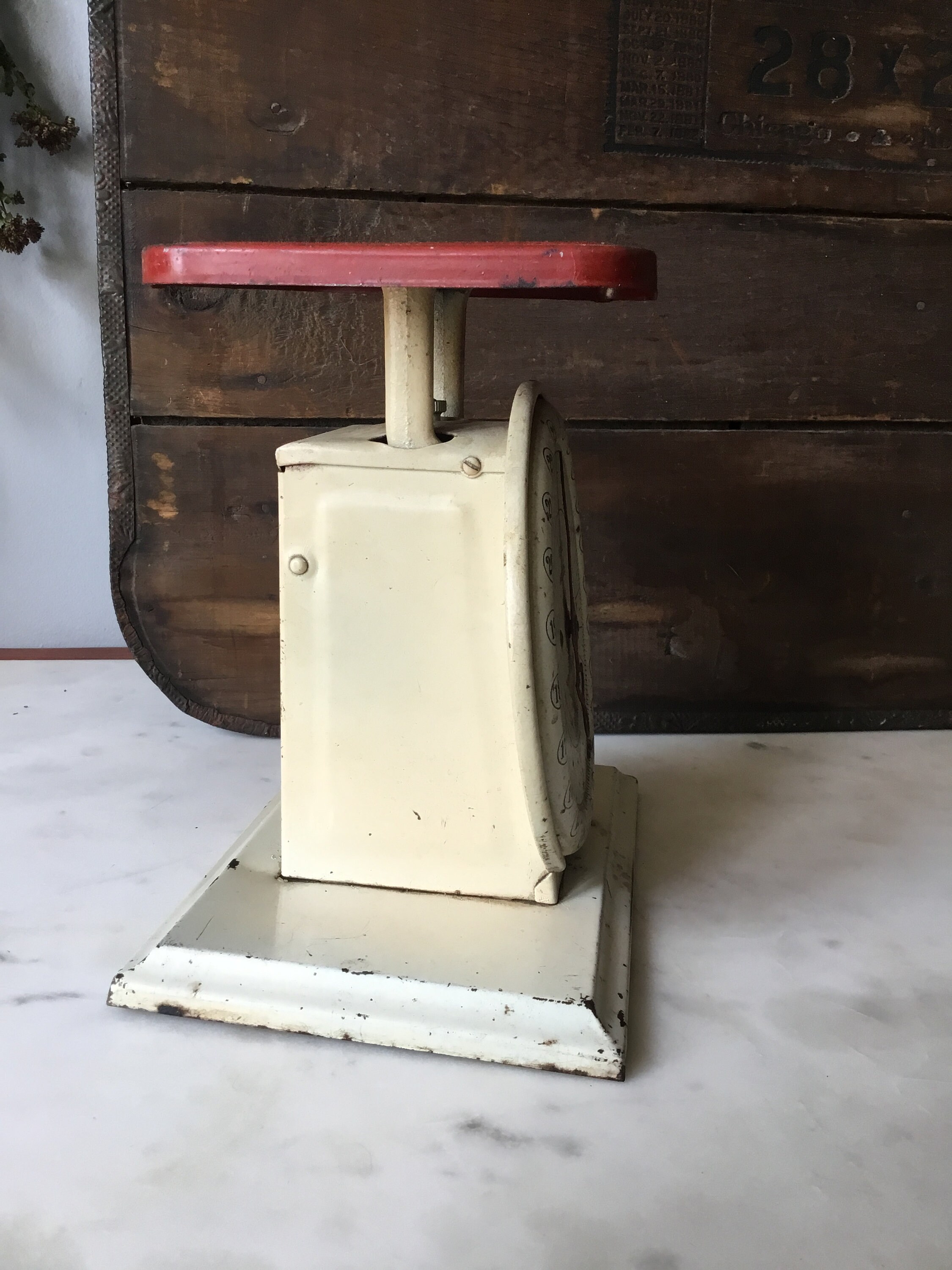 Vintage Kitchen Scale - Etsy