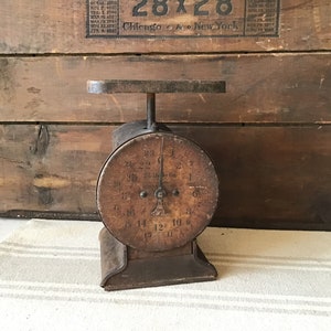Vintage Kitchen Scale - Etsy