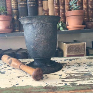 Antique Cast Iron Mortar and Pestle - Etsy