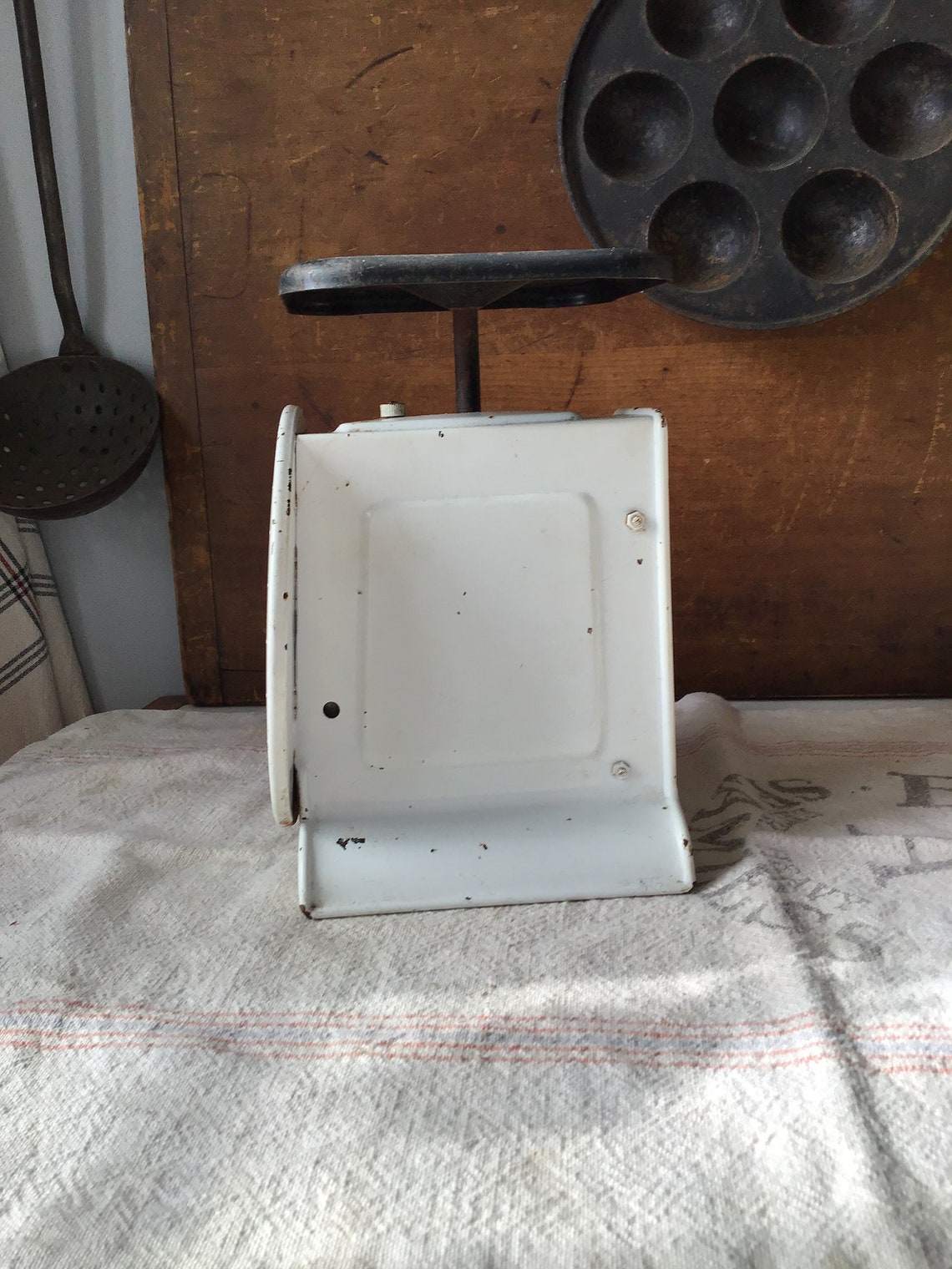 Antique Kitchen Scale - Etsy