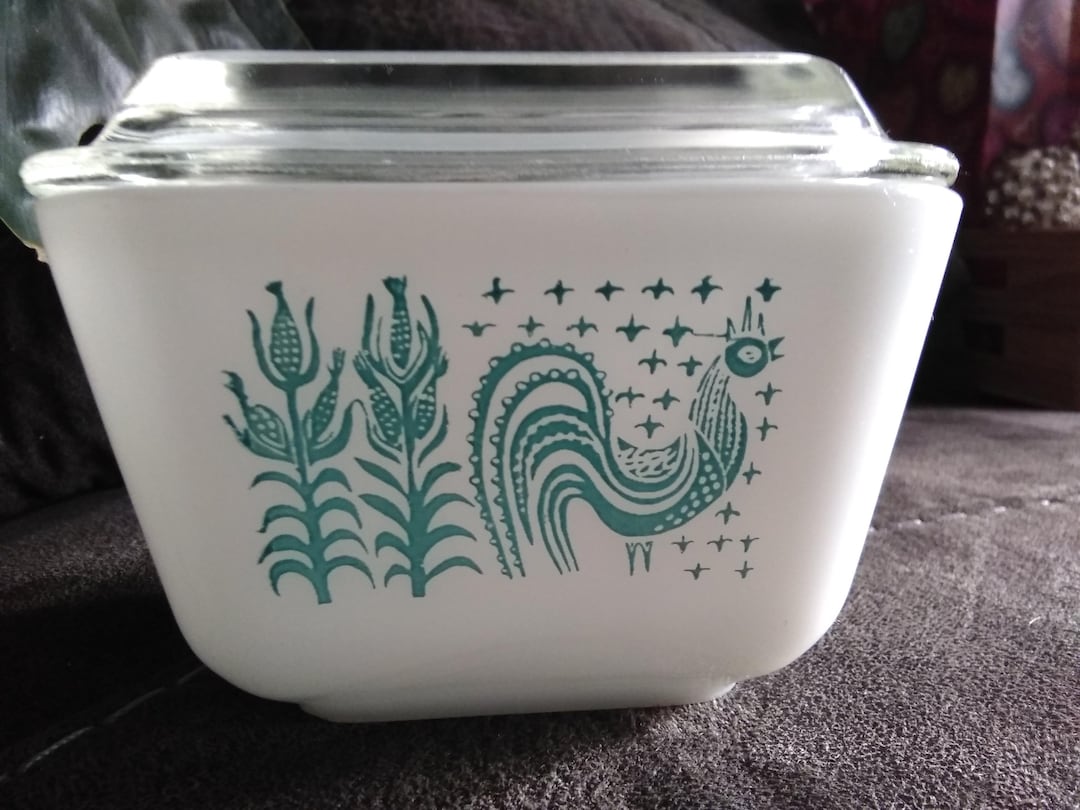 Pyrex Butterprint Blue Small Refrigerator Dish and Lid, White ...