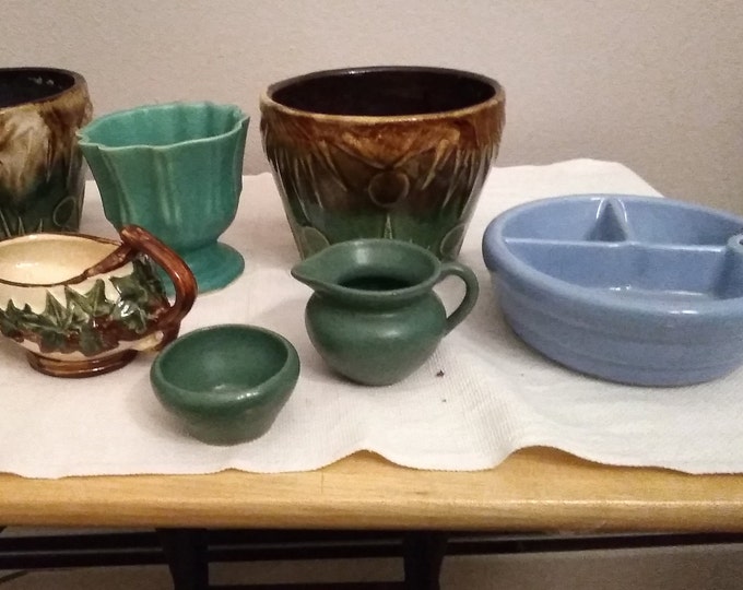 Robinson Ransbottom Pottery Co., 8-1/8 Diameter Pot, Sun and Moon ...