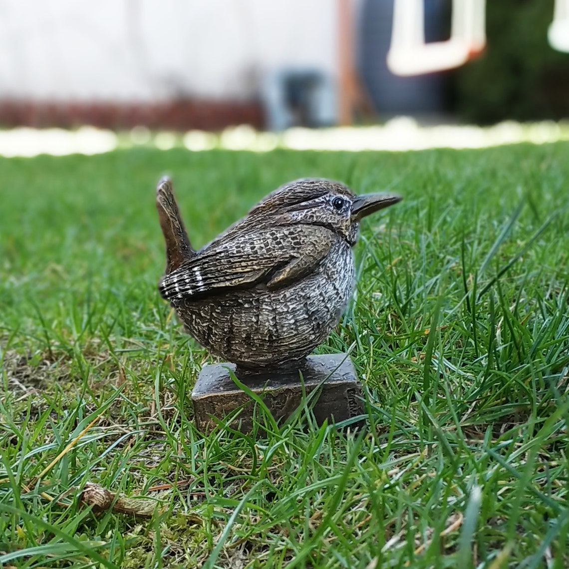 Wren Bird Statue Hand Cast Resin Figurine - Etsy
