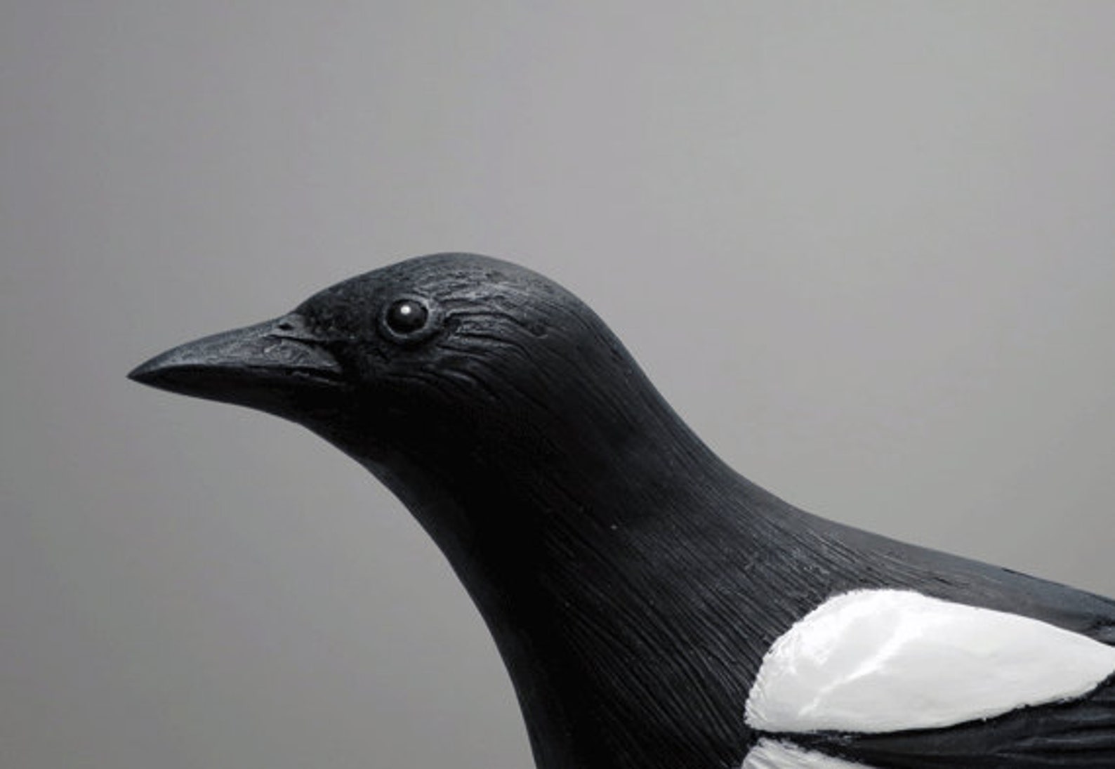 Magpie Bird Statue Hand Cast Resin Figurine - Etsy UK