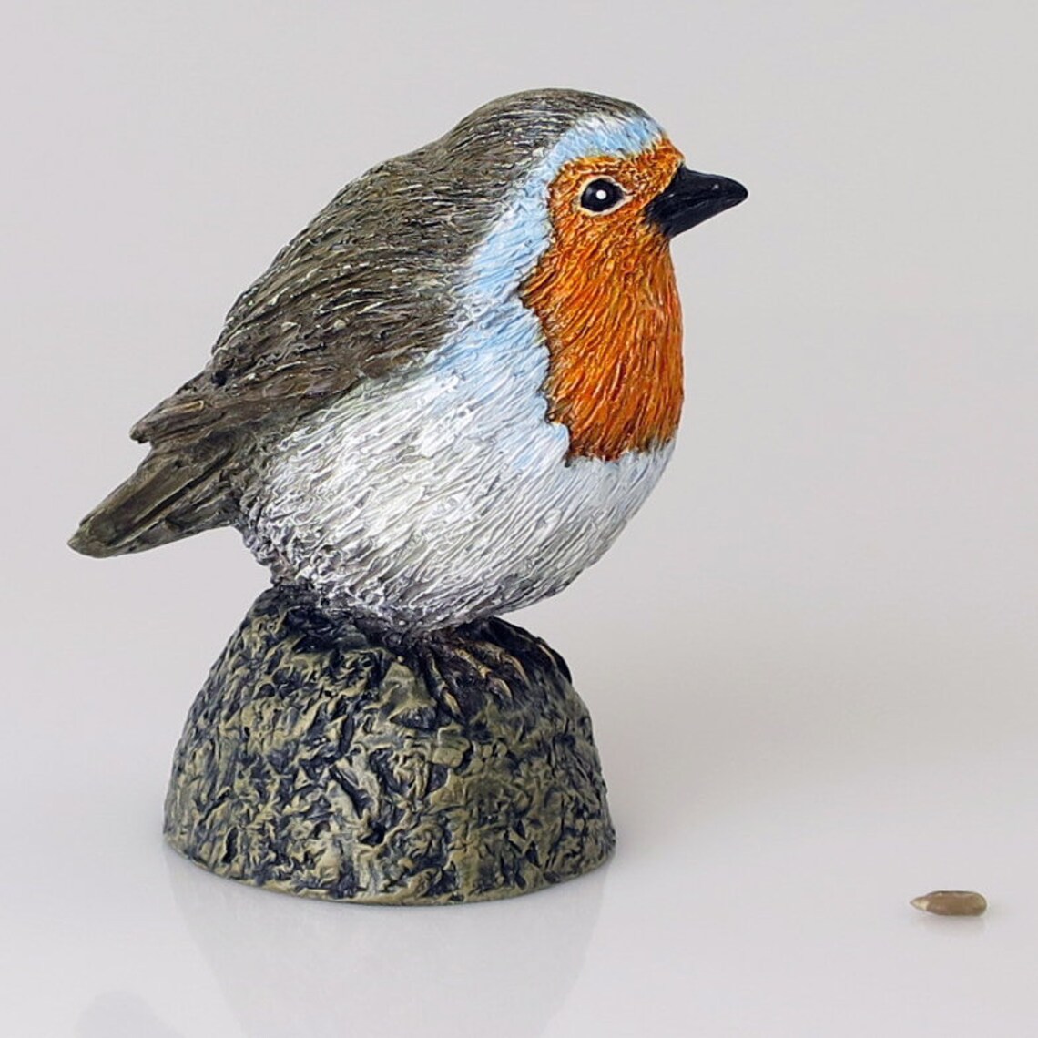 Robin Redbreast Bird Statue Hand Cast Resin Figurine - Etsy