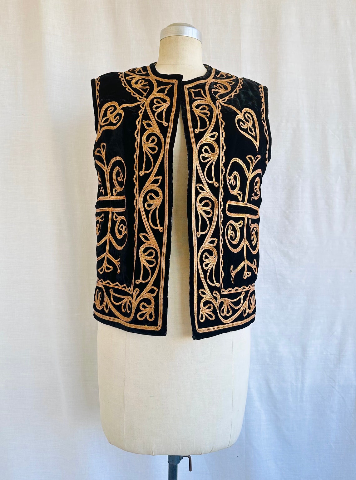 Vintage 60s 70s Embroidered Gold Thread Indian Velvet Vest / Festival ...