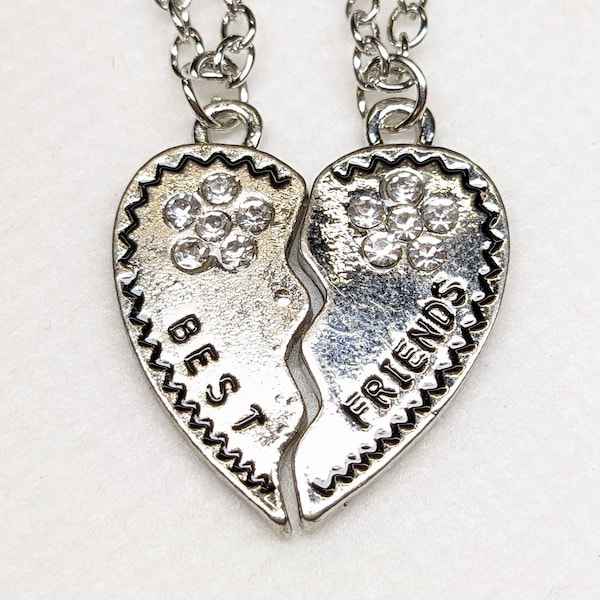 Best Friends Necklace for 2 - Etsy