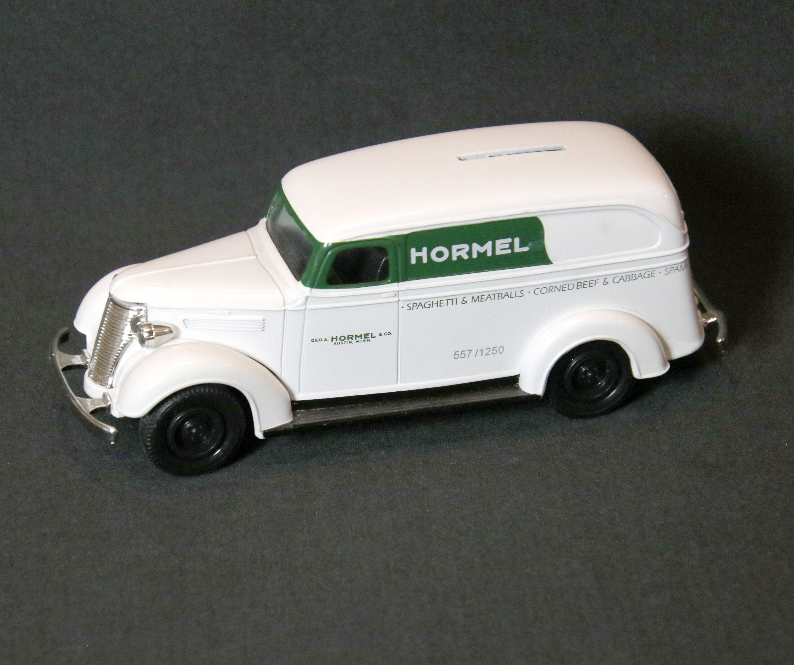 1938 Ford Hormel Panel Delivery Truck 1:25 Scale Die-cast Model Car ...