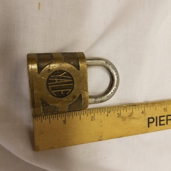 Antique Yale Padlock - Etsy