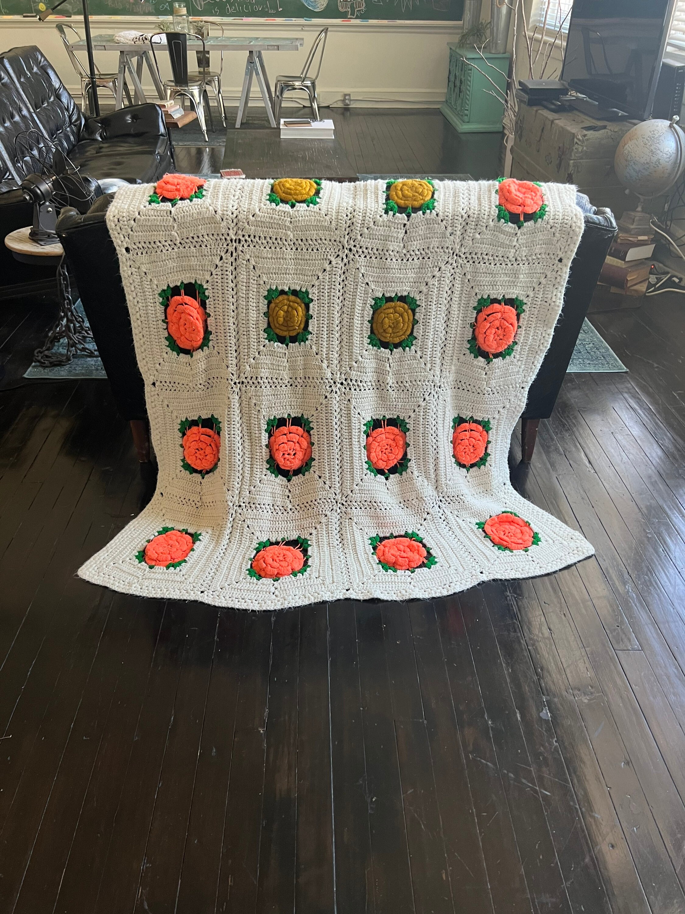 Vintage Large 3D Floral Crochet Afghan Throw Blanket 1970’s Coral and ...