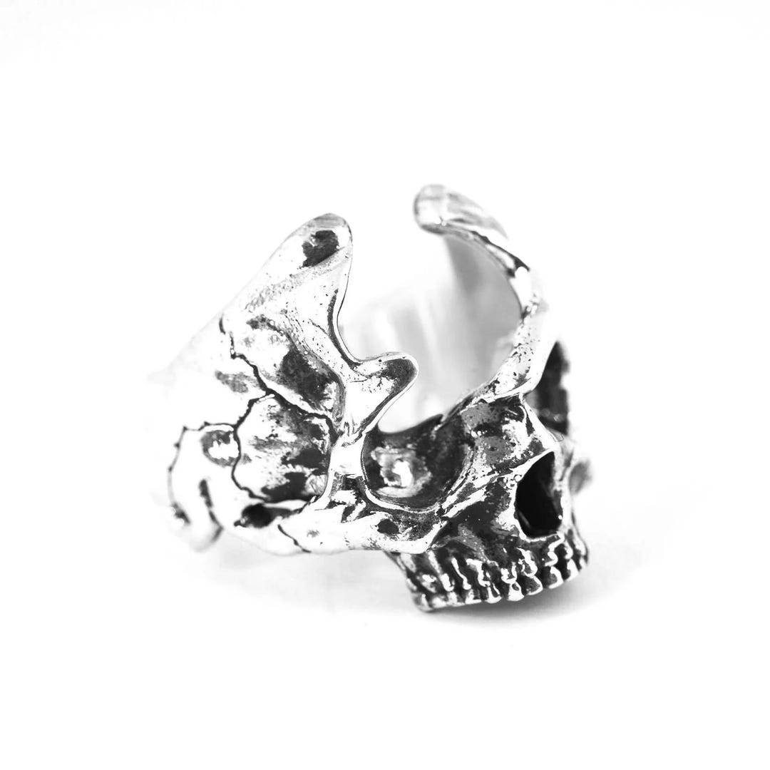 Melty Skull Ring - Etsy