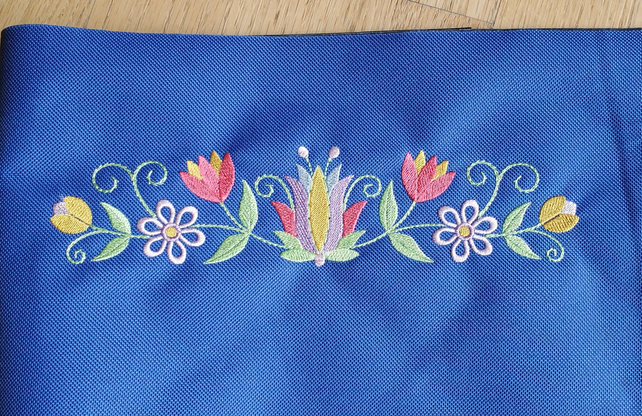 Kaszubian Floral Border/corner Design With Tulip 5M in 2 Sizes & 3 ...