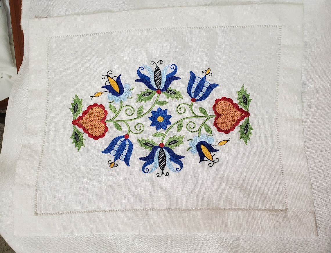 Oval Floral Design 4O in the Traditional Kashubian Style (poland ...