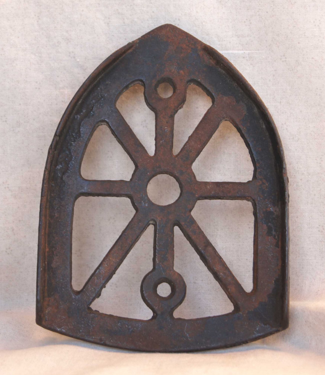 Vintage Sad Iron Decorative Trivet Kitchen & Dining Cookware etna.com.pe