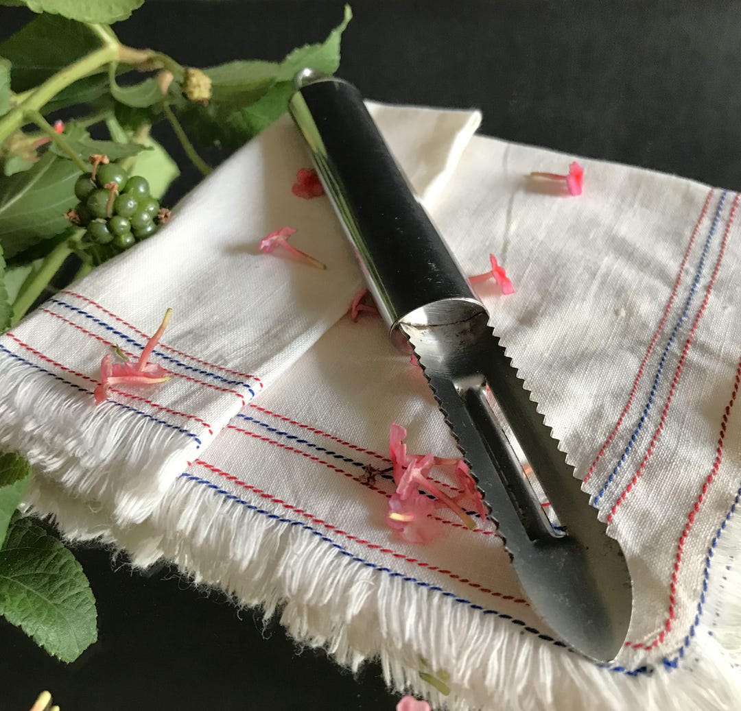 Vintage Stainless Steel Vegetable Peeler - 1990s - Serrated Edge - All ...