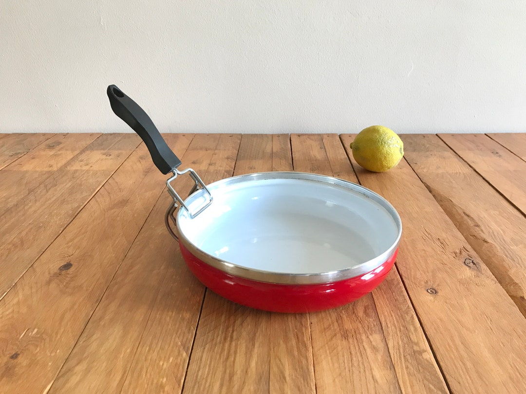 Vintage Red Enamel Pan With Detachable Handle 1970s - Etsy