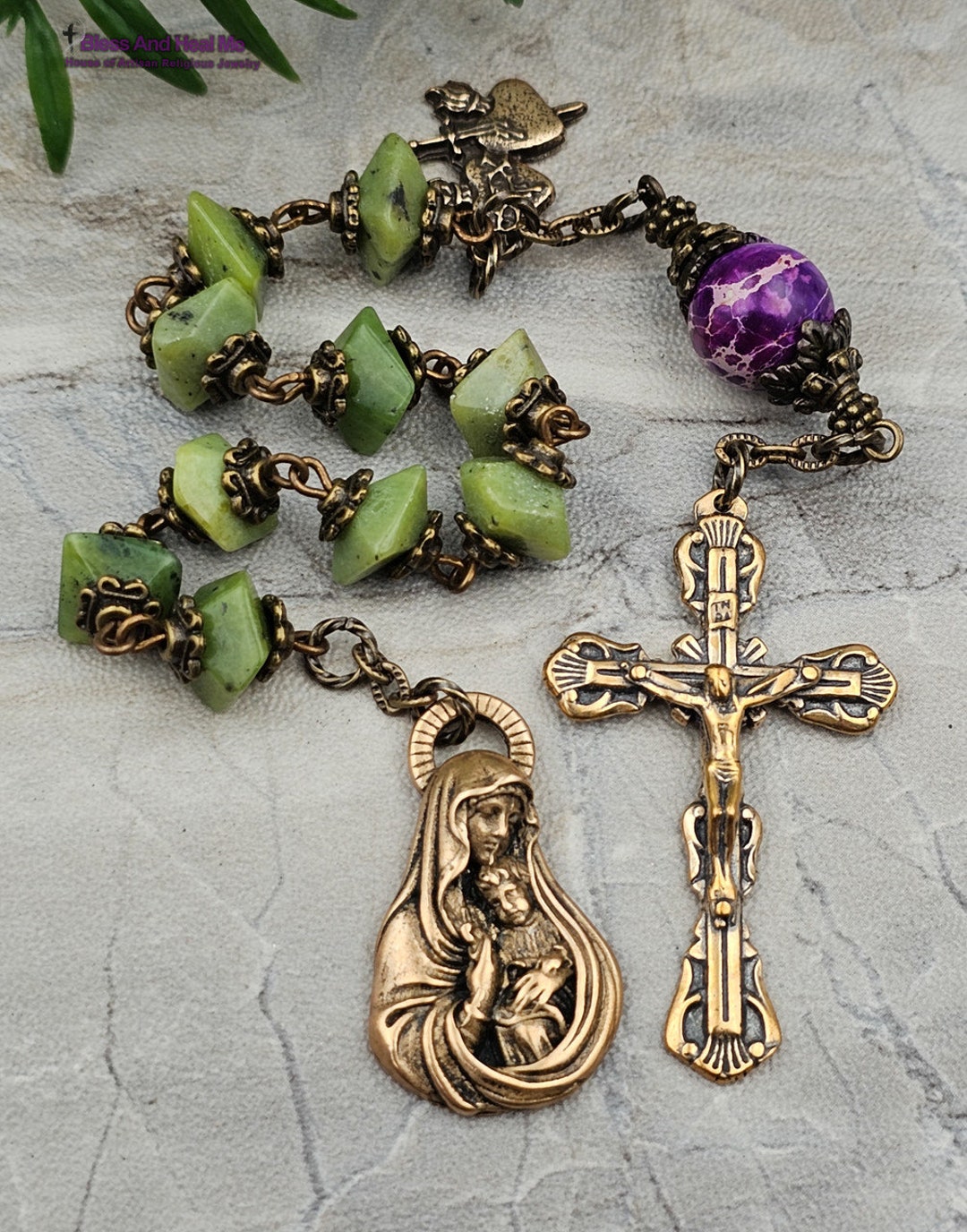 Mother Mary Tween Hearts Green Jade Vintage Bronze Ornate - Etsy