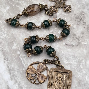 St Patrick Irish Celtic Bronze Green Jade Shamrock Vintage - Etsy